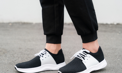 How to Fix Squeaky Shoes: A Comprehensive Guide – Vessi