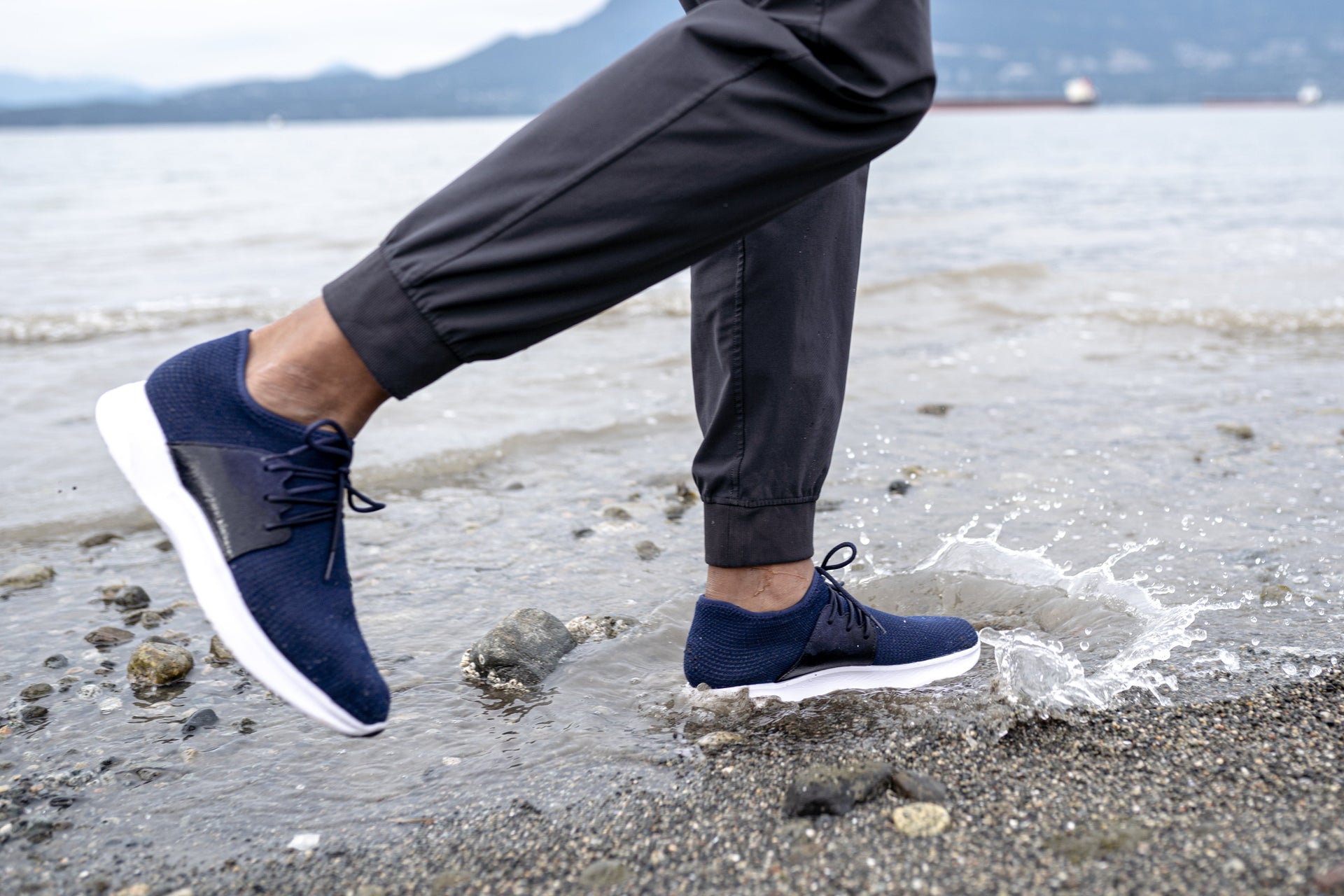 How to Tell if a Shoe Is Too Small: Key Signs and Solutions – Vessi