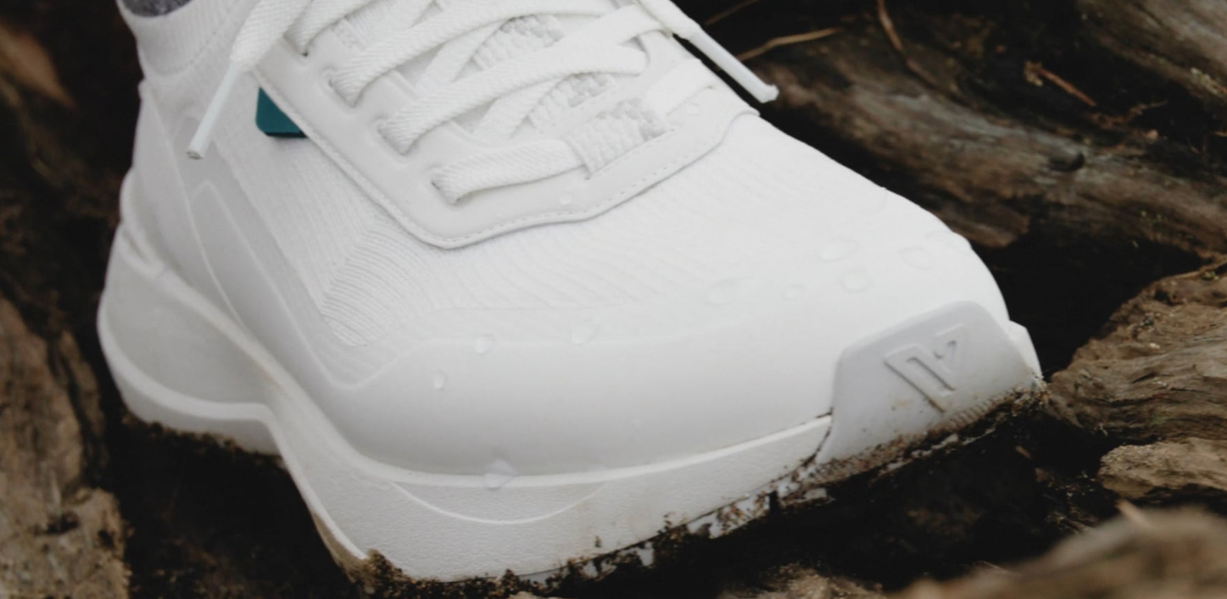 Men's Stormburst Low Top - White | Vessi